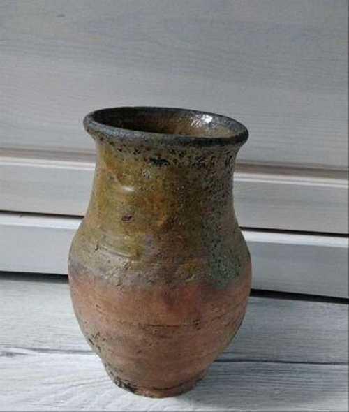 Старинный глиняный горшок - молочная крынка