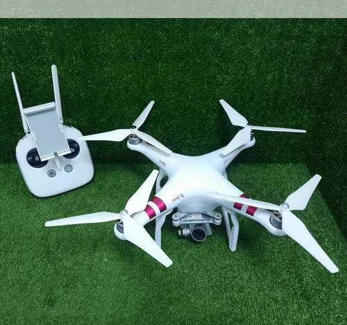 Квадрокоптер DJI Phantom 3 Advanced