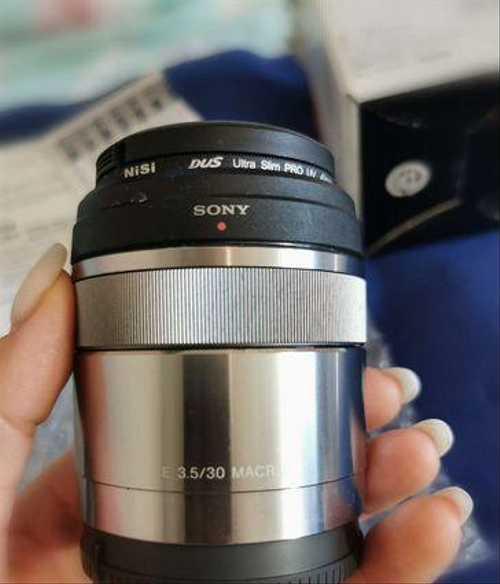 Объектив Sony E30 f/3.5