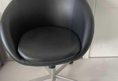Кожаное рабочее кресло IKEA (skrvusta)