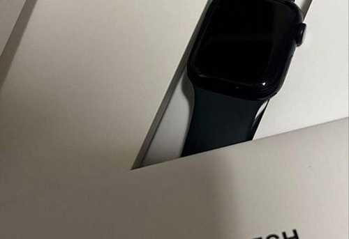 Apple watch SE (2023 год) второго поколения