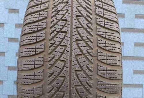 Goodyear UltraGrip 8 215/65 R16