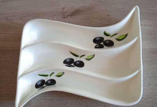 Тарелка под оливки