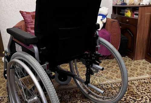 Инвалидная коляска для прогулки