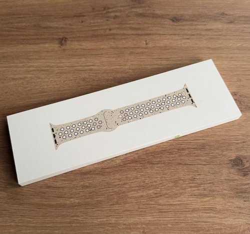 Новый ремешок Apple Nike Desert Stone Sport Band