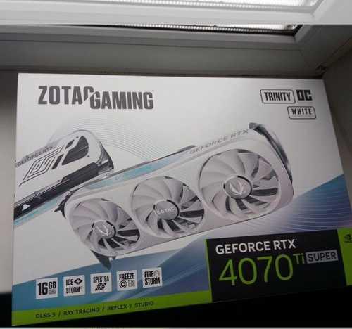 Zotac RTX4070Ti super trinity OC white ED