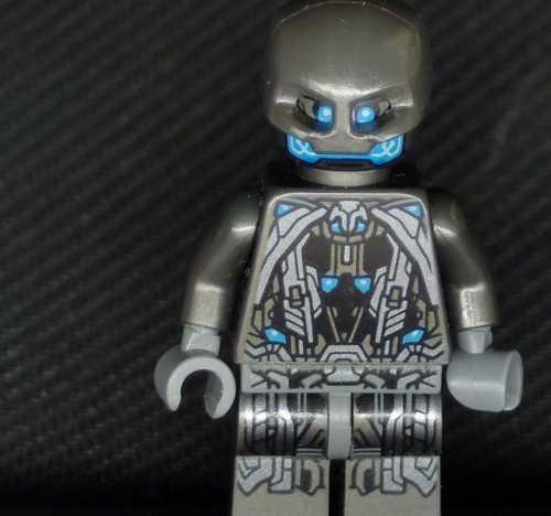 Минифигурка Lego Marvel Часовой Альтрона sh0165