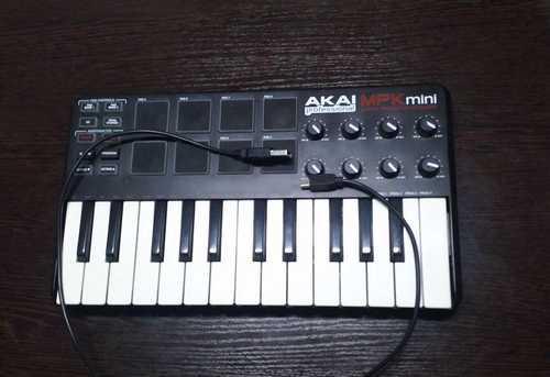 Midi клавиатура akai