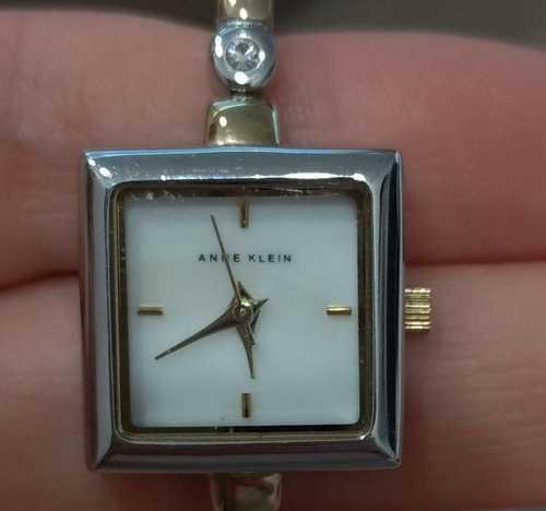 Наручные часы Anne Klein