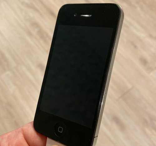 iPhone 4, 8 ГБ