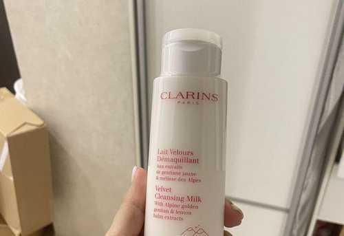 Clarins Cleansing Velvet Milk