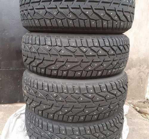 Tigar SUV Ice 215/60 R17 100T