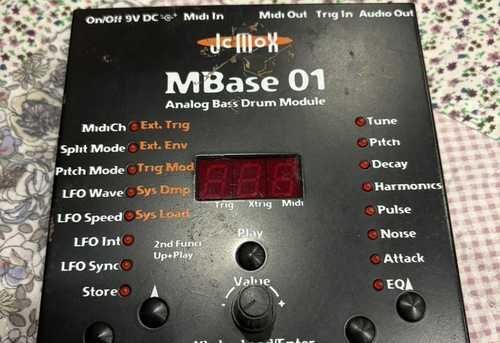 Jomox mbase 01