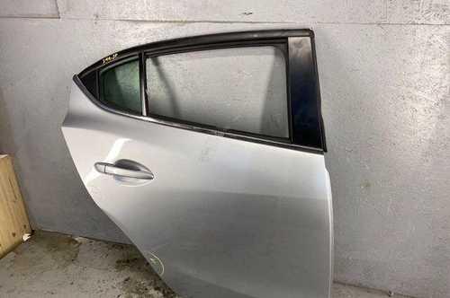 Дверь задняя правая левая Mazda 3 BM