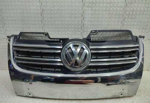 Решетка радиатора Volkswagen Jetta 5 1K 2005-2010