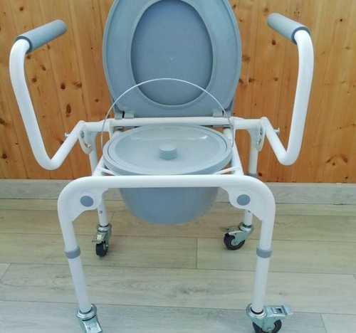 Санитарный стул туалет на колёсах новый