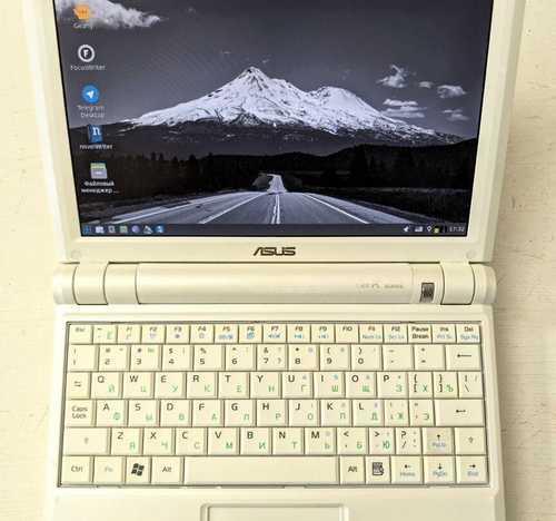 Нетбук Asus eee pc 900