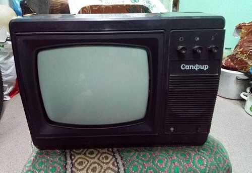 Старинный телевизор Сапфир-23тб-307