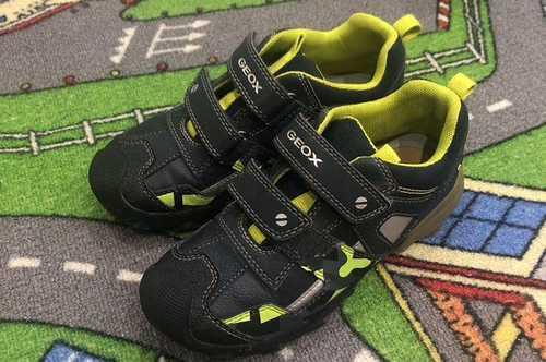 Кроссовки Geox 33