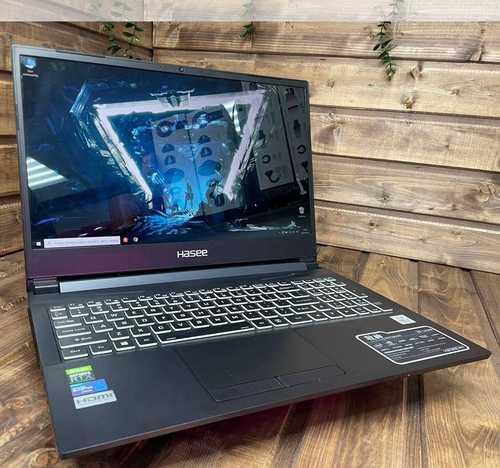 Многофункциональный игровой ноутбук Hasee i7 1060