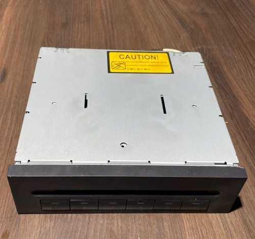 CD чейнджер Mercedes-Benz E-Class W211 272943 2006