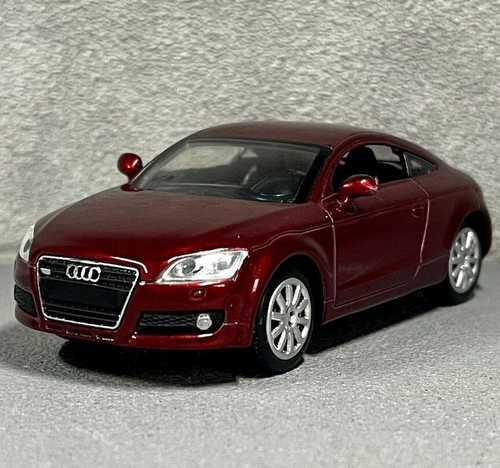 Коллекционная модель Audi TT 2007 1:43 NewRay