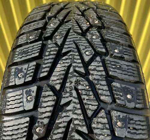 Nokian Tyres Hakkapeliitta 7 215/65 R16