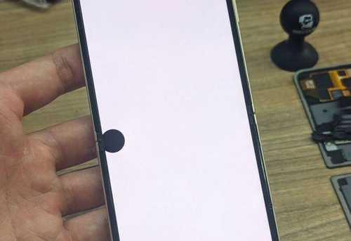 Дисплей Samsung Galaxy Flip3 Пятнышко