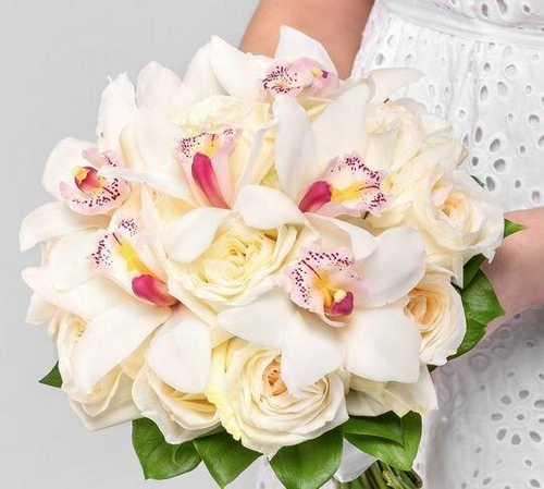 Букет невесты "Роза Вайт Охара и Орхидеи Цимбидиум