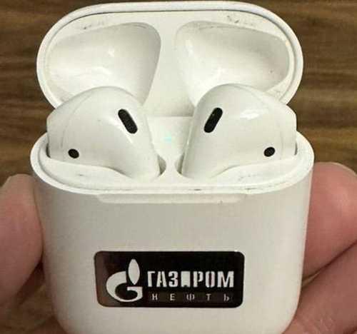 Беспроводные наушники apple airpods