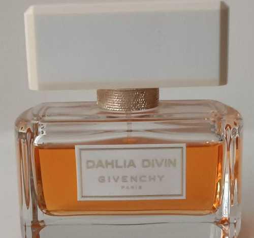 Givenchy dahlia divin