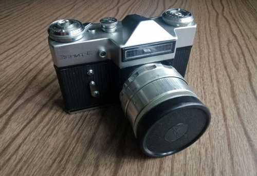 Фотоаппарат Зенит Е 1965 года