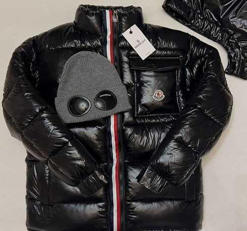 Пуховик Moncler   шапка в подарок