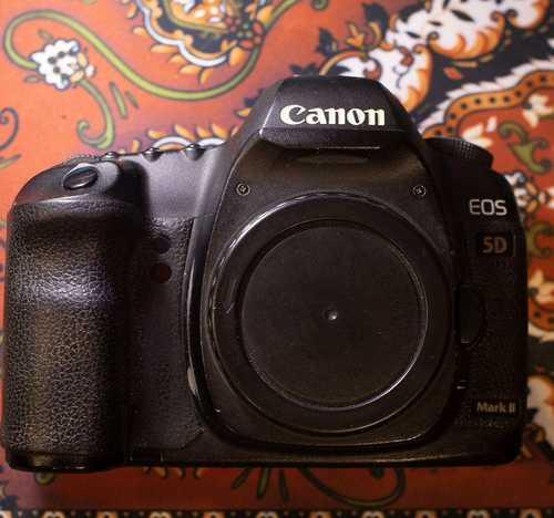 Canon EOS 5D Mark II body   Батарейная ручка