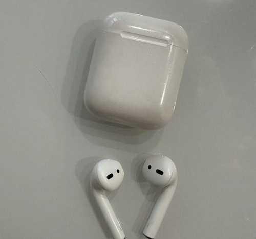 Беспроводные наушники Apple airpods