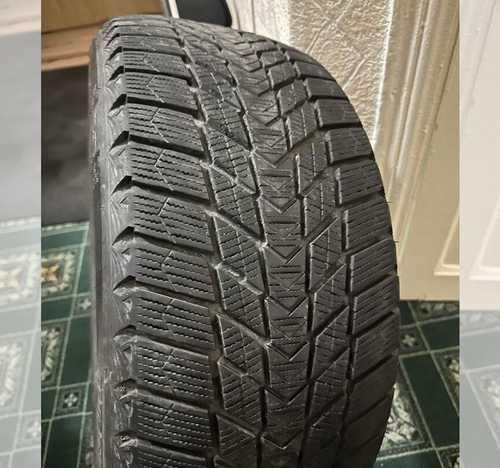 Nexen Winguard Ice Plus 235/45 R18