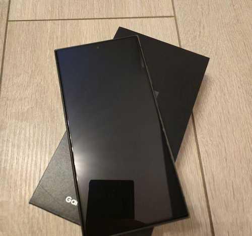 Samsung Galaxy S24 Ultra, 12/256 ГБ
