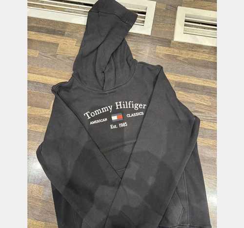 Tommy hilfiger худи