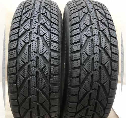 Kormoran Snow 215/60 R17 96H