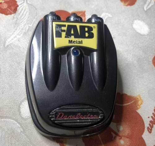 Педаль danelectro fab Metal