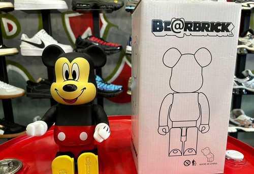 Фигурка BearBrick Мики Маус