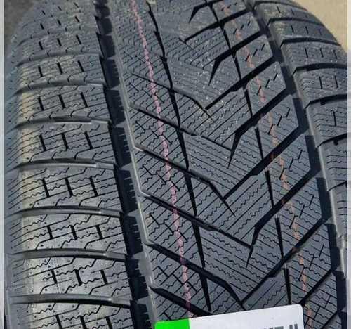 Grenlander IceHawke II 275/55 R20 117S