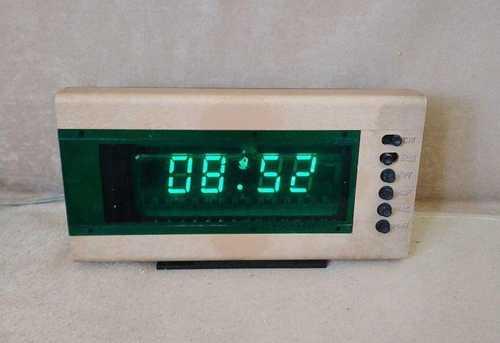 Часы будильник электроника 6 СССР