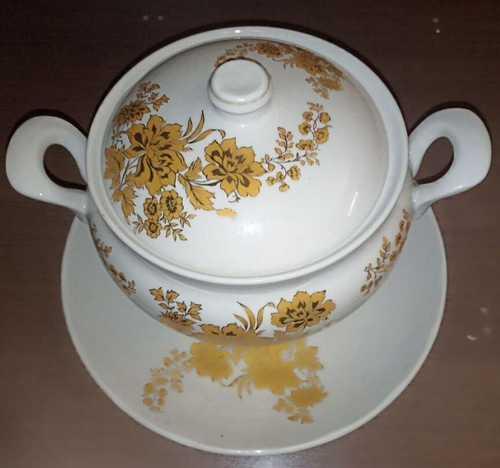 Фарфоровая супница СССР