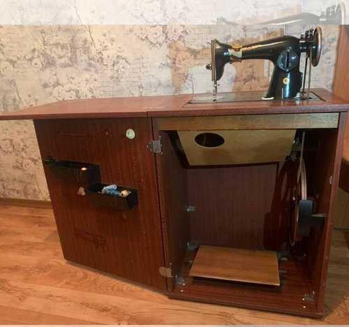 Швейная машинка чайка бу