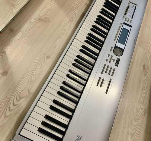 Музыкальная рабочая станция Korg Triton le 88