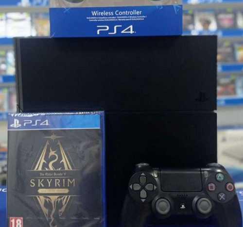 Sony PS4 Fat Skyrim 2 Dualshock