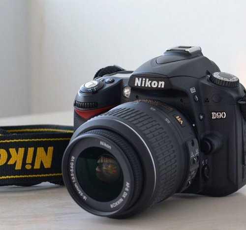 Фотоаппарат nikon D90 с объективом nikon dx 18 55