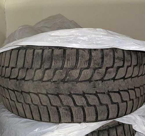 Bridgestone Blizzak LM-25 225/50 R17