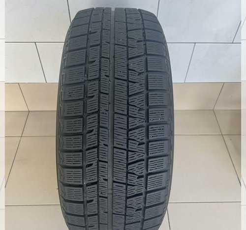 Yokohama Ice Guard IG50+ 215/55 R16